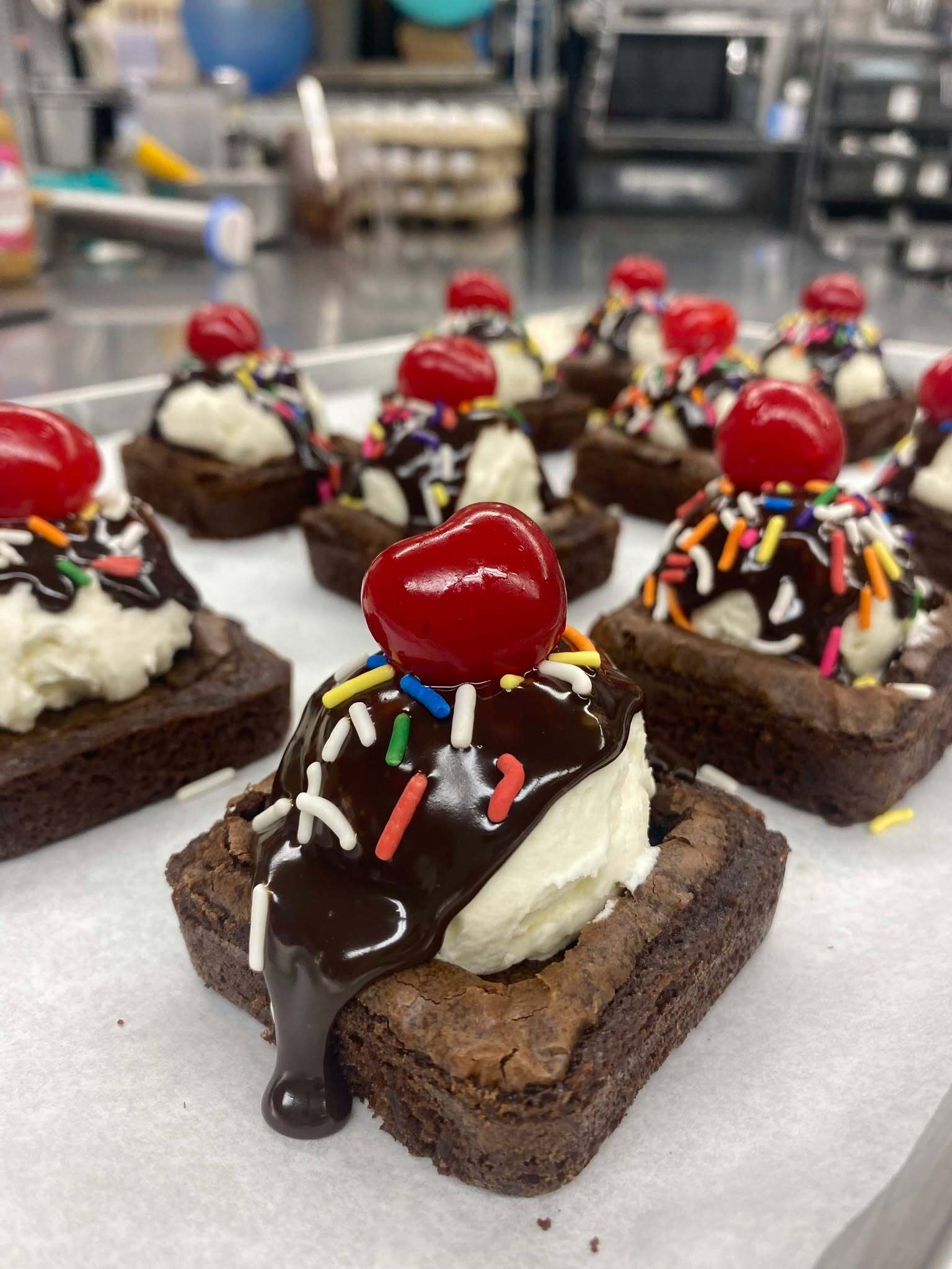 Brownie Sundae Square | Sugar Daddy Bakery